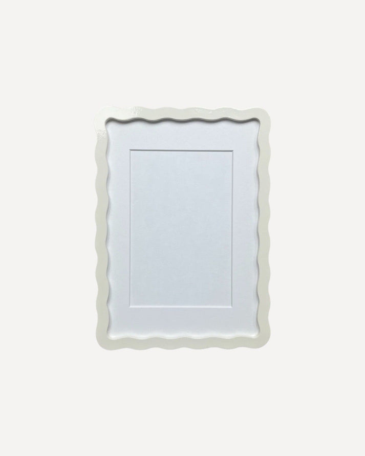 Soft White A5 Wiggle Frame – Alma Frames